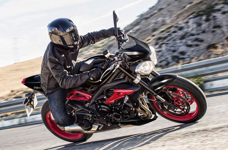 Triumph Street Triple RX Black Começa A Ser Vendida | Motorede