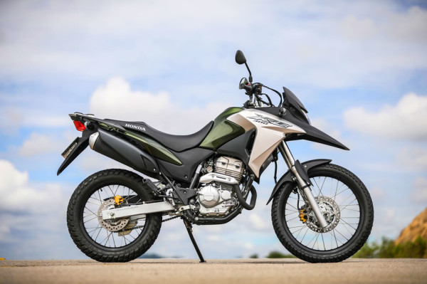 XRE 300 2018 Verde Lateral – Motorede